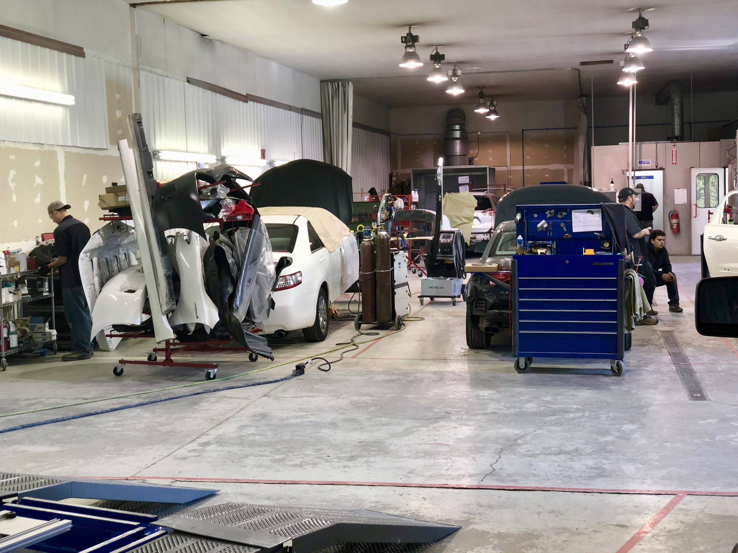Car Body Shop in Akron: Your Key to Vehicle Restoration - Brothers Auto ...